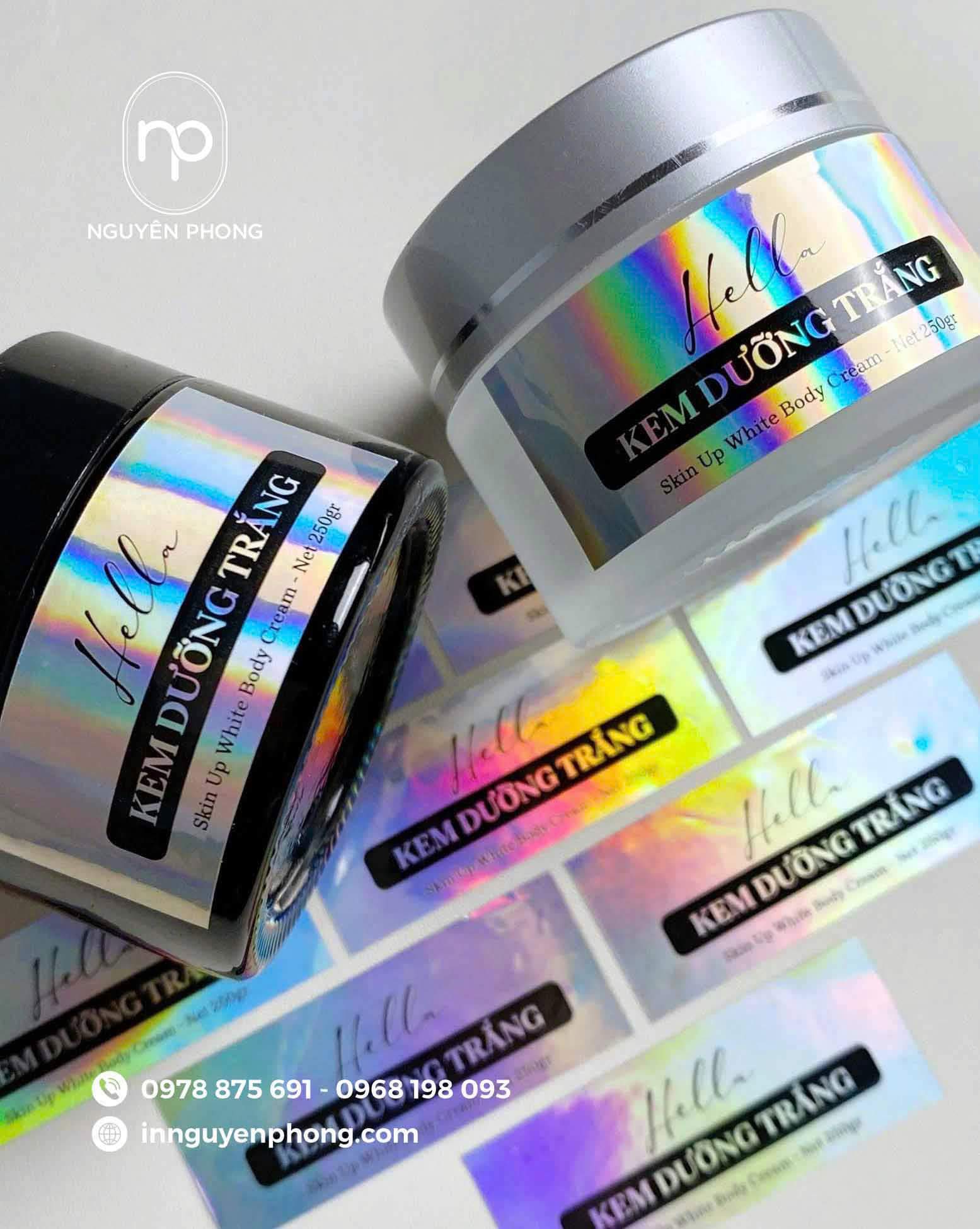 In tem logo nổi - “Chạm” đến sự hoàn hảo với tem dán độc đáo